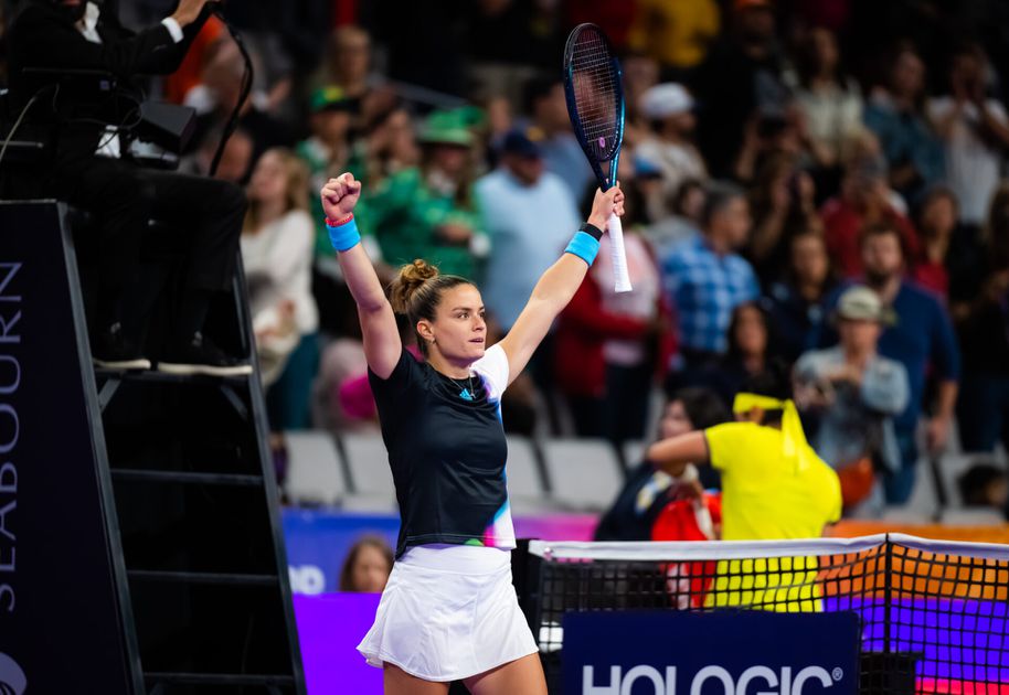 Maria Sakkari veegt tijdens WTA Finals óók Ons Jabeur van de baan ...