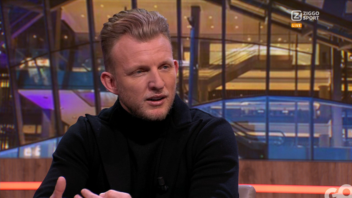 Dirk Kuyt ontkent dat hij een facelift heeft gehad: 'Dat is gewoon niet ...