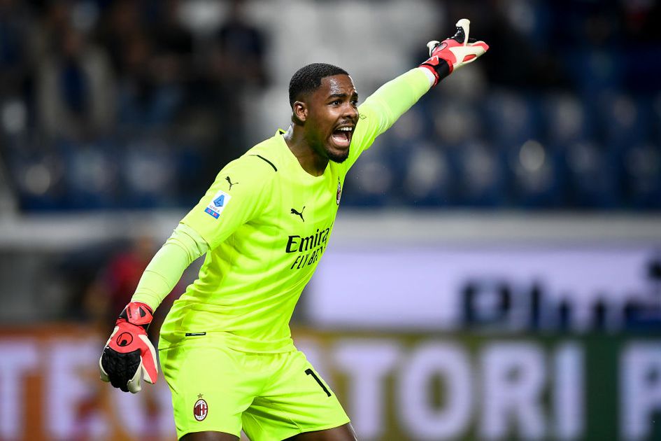 AC Milan ziet 1e keeper voor lange tijd afhaken, club haalt 38-jarige ...