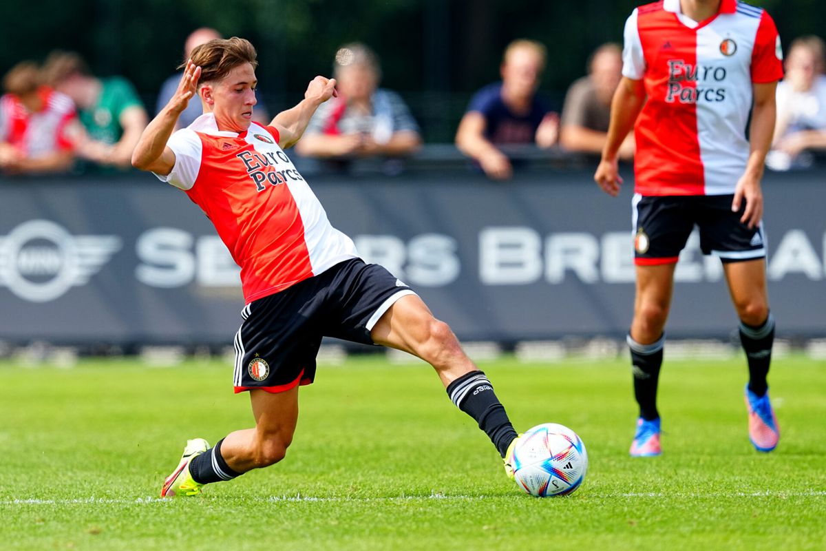Feyenoord laat jonge middenvelder Hartjes ervaring opdoen bij Roda JC | Sportnieuws.nl