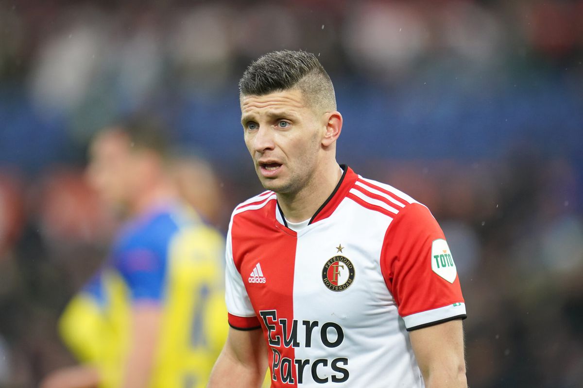 Feyenoord-spits Bryan Linssen wil naar buitenland én afsluiten in Venlo ...