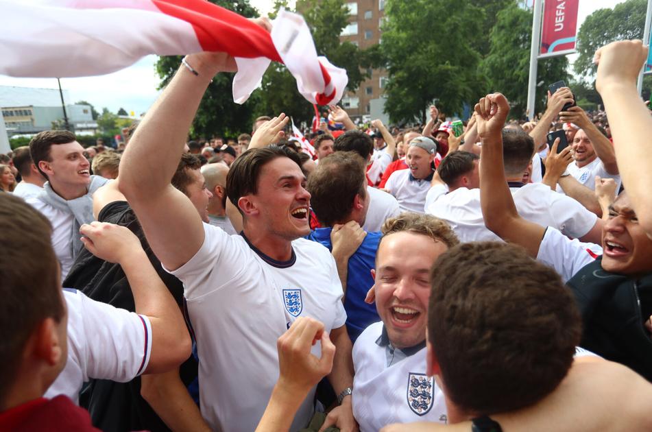 TV-tip: kijk vanmiddag Engeland-Iran met Engels commentaar | Sportnieuws.nl