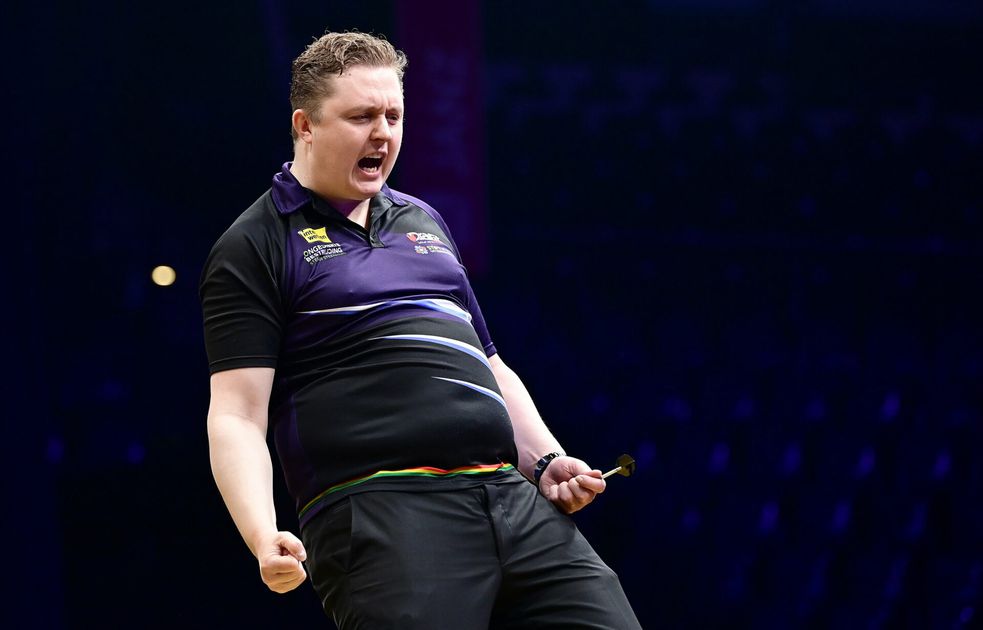 🎥 | Wauw! Martijn Dragt stunt in Kiel met zege op oud-wereldkampioen ...