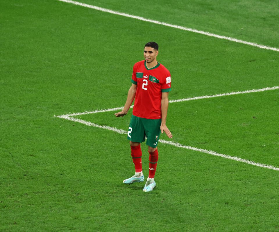 🐧 | Dit is waarom Achraf Hakimi een pinguïn nadeed na de winnende ...