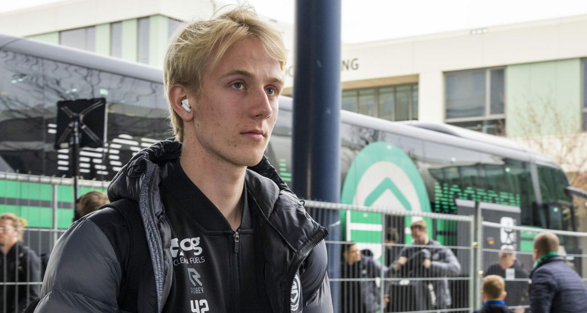 📑 Groningen-speler Thijmen Blokzijl wilde liever examen doen tegen Ajax ...