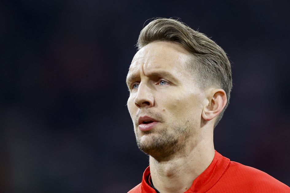 🎥 | Ruud Gullit genoot van Luuk de Jong: 'Dat is toch heerlijk als ...