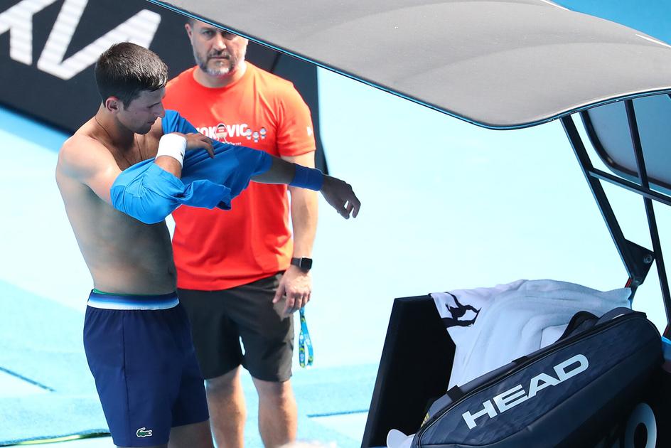 Novak Djokovic is nog niet uit de visumproblemen: reisverklaring klopt ...