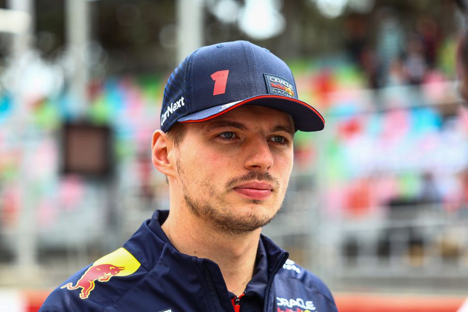 🎥 | Met deze nieuwe looks scheurt Max Verstappen straks door de straten van Miami | Sportnieuws.nl