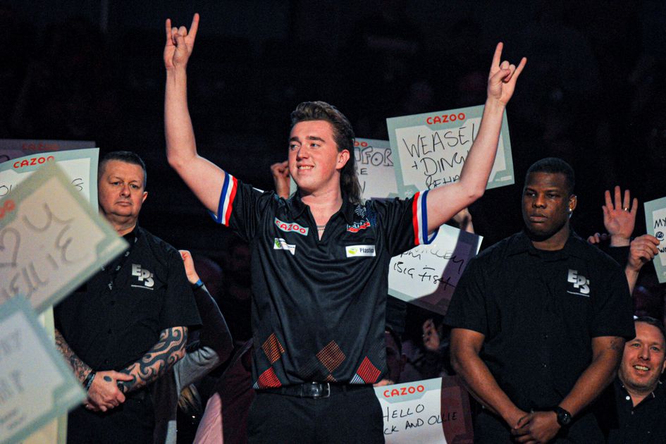 👶🍼 | Baby Mullet! Darter Danny Jansen (20) krijgt baby met Amerikaanse ...