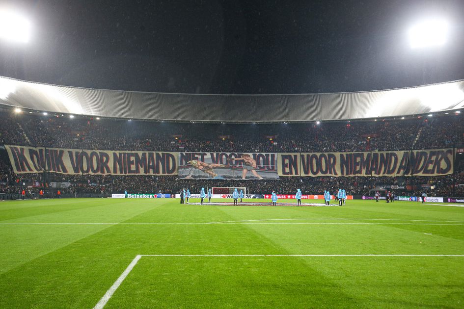 Het verhaal achter het Feyenoord-spandoek bij de memorabele EL-avond ...