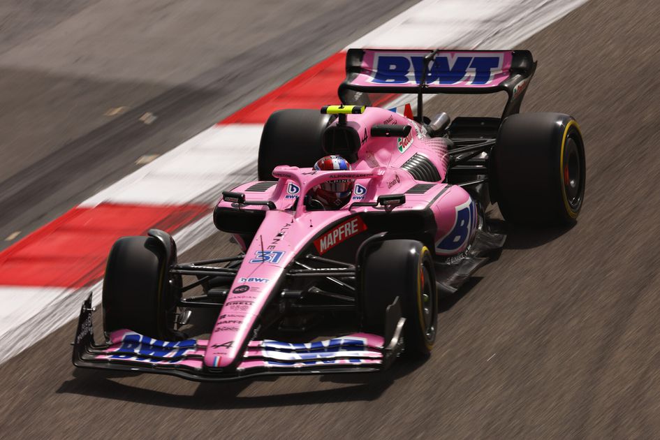 Dit is waarom Alpine tijdens de eerste 2 Grands Prix met een helemaal roze livery rijdt ...