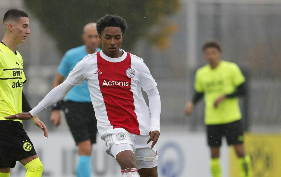 Prince Aning wil koning worden in Duitsland en ruilt Ajax in voor ...