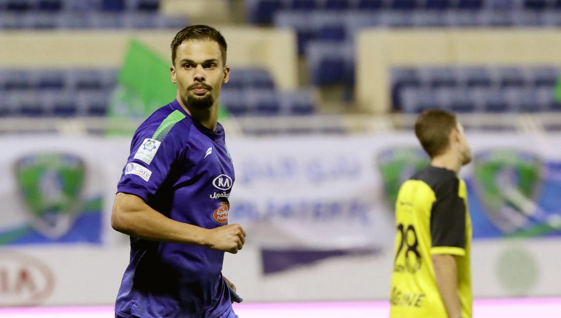 📸 | Mitchell te Vrede krijgt gruwelijke TOTS-kaart in FIFA Ultimate ...