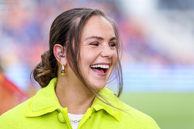 Topvoetbalster Lieke Martens (32) kiest voor compleet andere weg: 'Dat ...