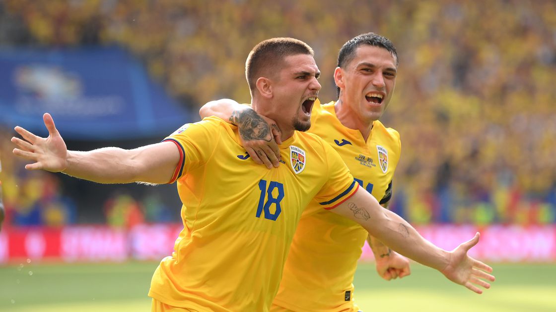 Dit is Razvan Marin: geflopt bij Ajax, nu de EK-topscorer van Roemenië ...