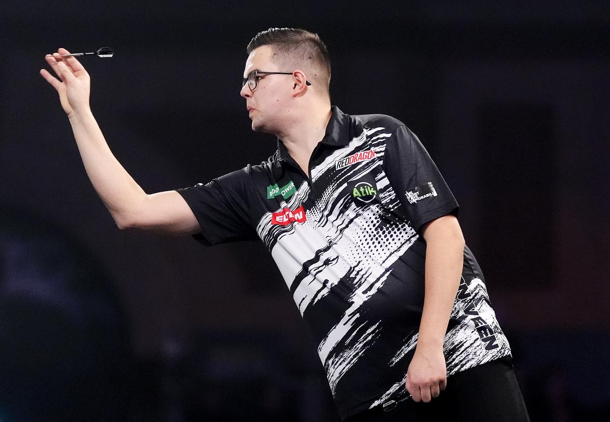 Gefrustreerde Gian van Veen verliest tweede finale op Michael van ...