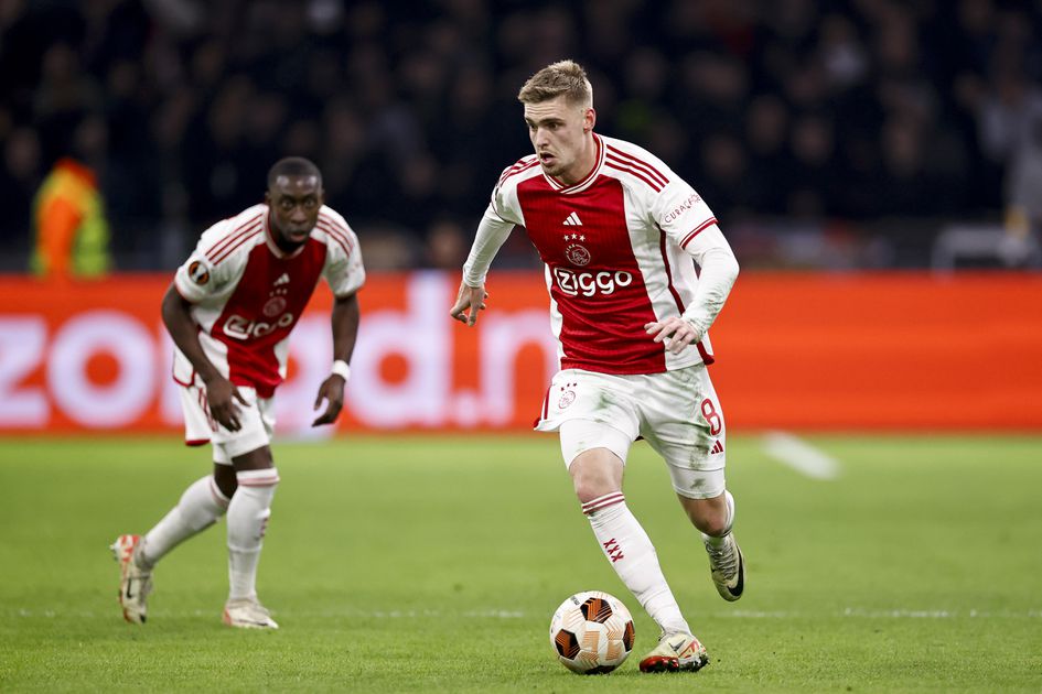 Influencer Jade Anna reageert op roddels over breuk met Kenneth Taylor ...