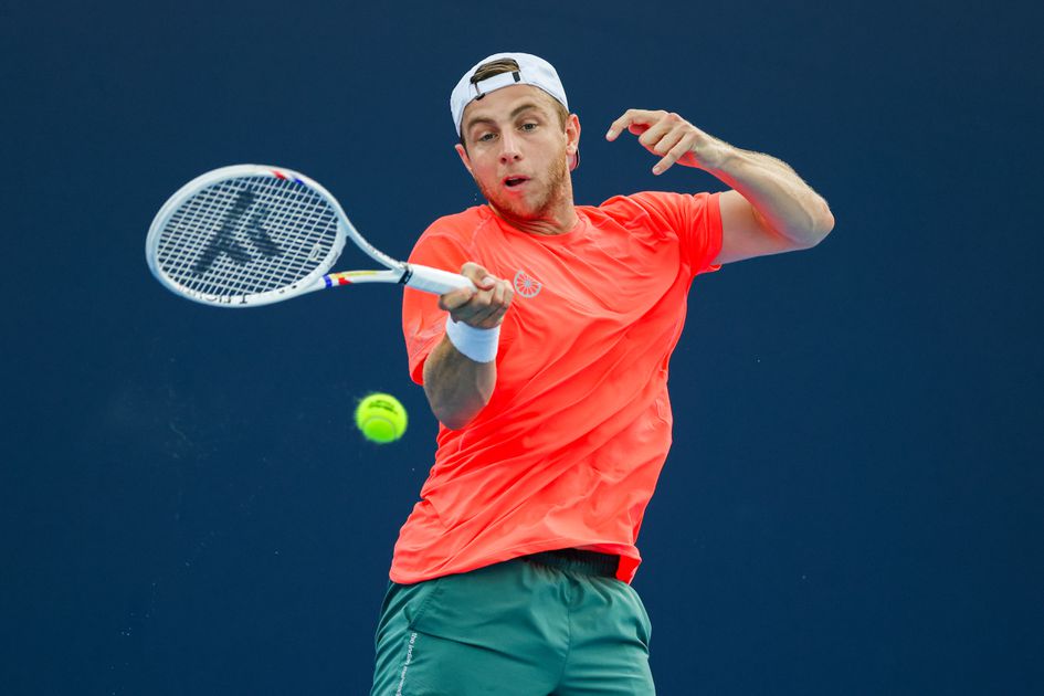 Toptennisser Tallon Griekspoor geeft uitleg bij snoeiharde beslissing ...