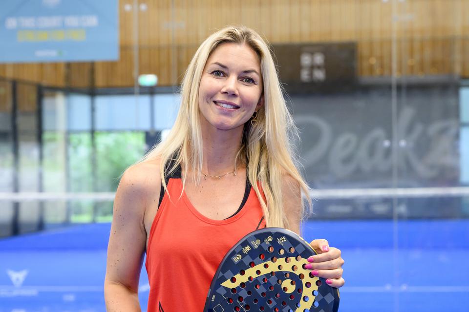Ex-topvoetbalster Anouk Hoogendijk (40) oogst lof na transformatie: 'Ik ...