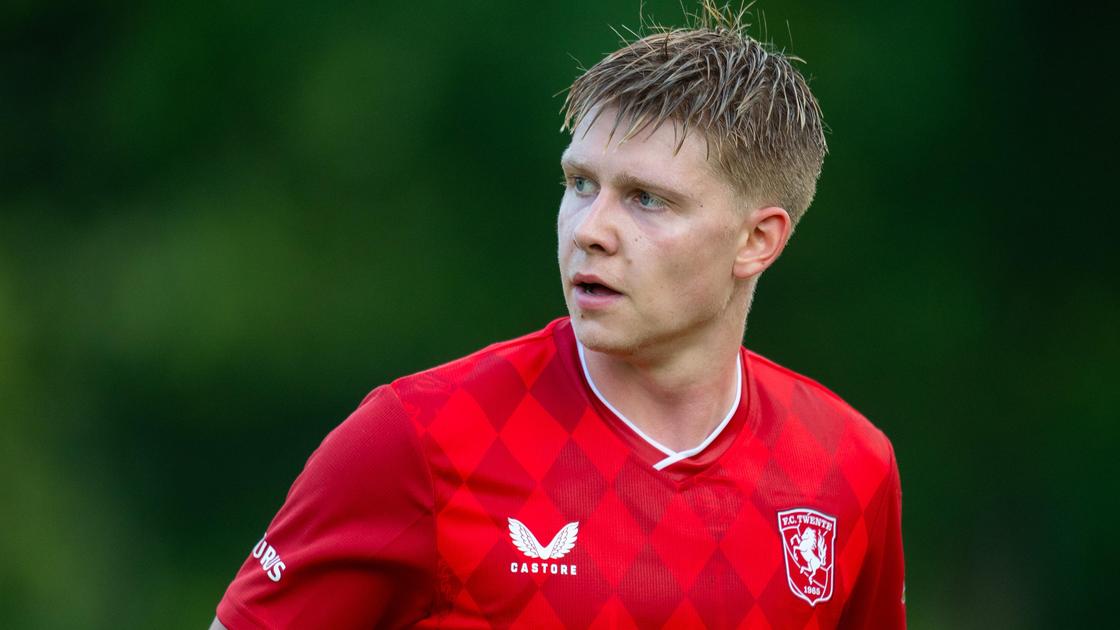 Talentvolle voetballer (21) met bewogen levenspad legt lat hoog na ...