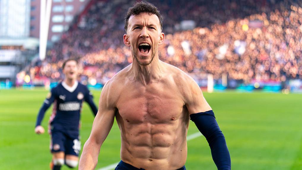 'Alles of niets' voor PSV'er Ivan Perisic (37): 'In Kroatië word je ...
