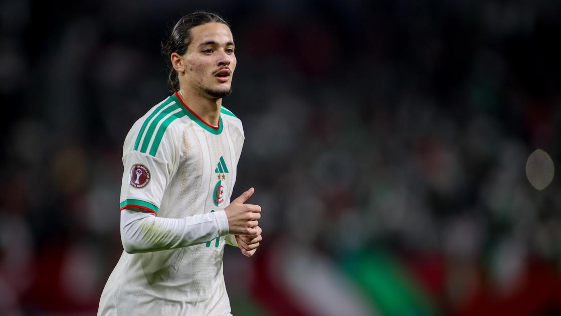 Slecht nieuws voor Feyenoord: sterspeler gaat nog een rondje door op de ...