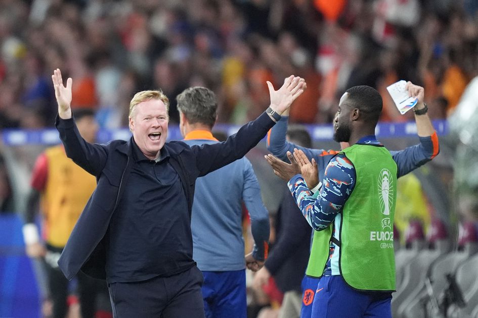 Ronald Koeman gaat halve finale goed vieren met Oranje: 'Dat glaasje ...