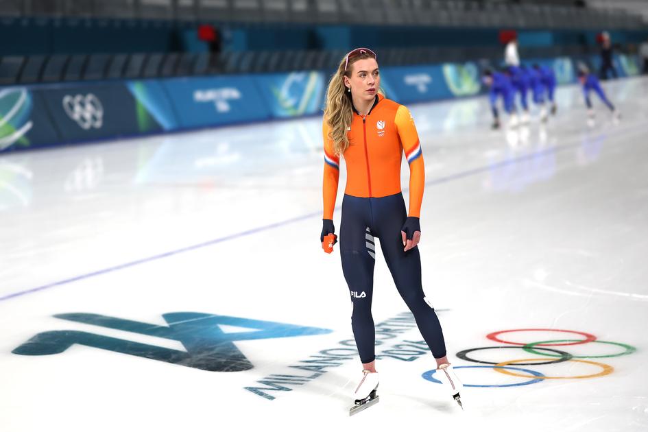 Nederlandse schaatsiconen spreken respect en vertrouwen uit naar Joy ...