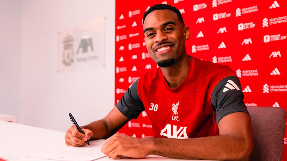 Oranje-international tekent langdurig contract bij Liverpool: 'Ik voel ...