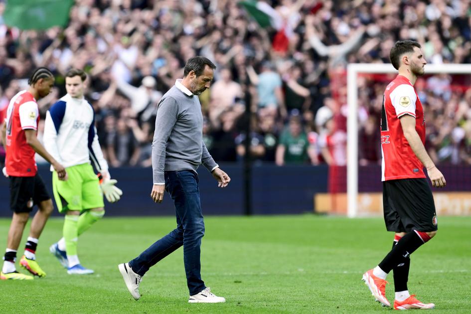 John van 't Schip en Jorrel Hato komen negatieve superlatieven tekort ...