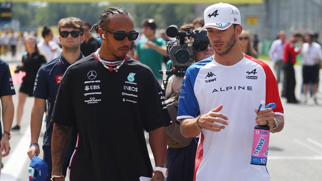 Pierre Gasly wist al van geflirt tussen Ferrari en Lewis Hamilton: 'Het ...