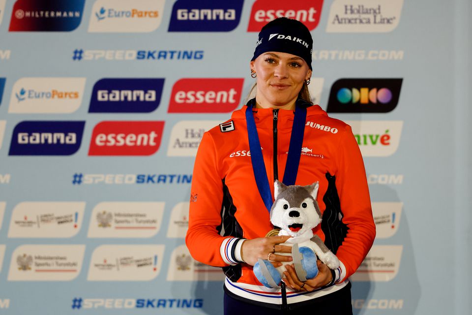 Nederlands schaatstalent (21) maakt indruk op EK afstanden: 'Hier zag ...