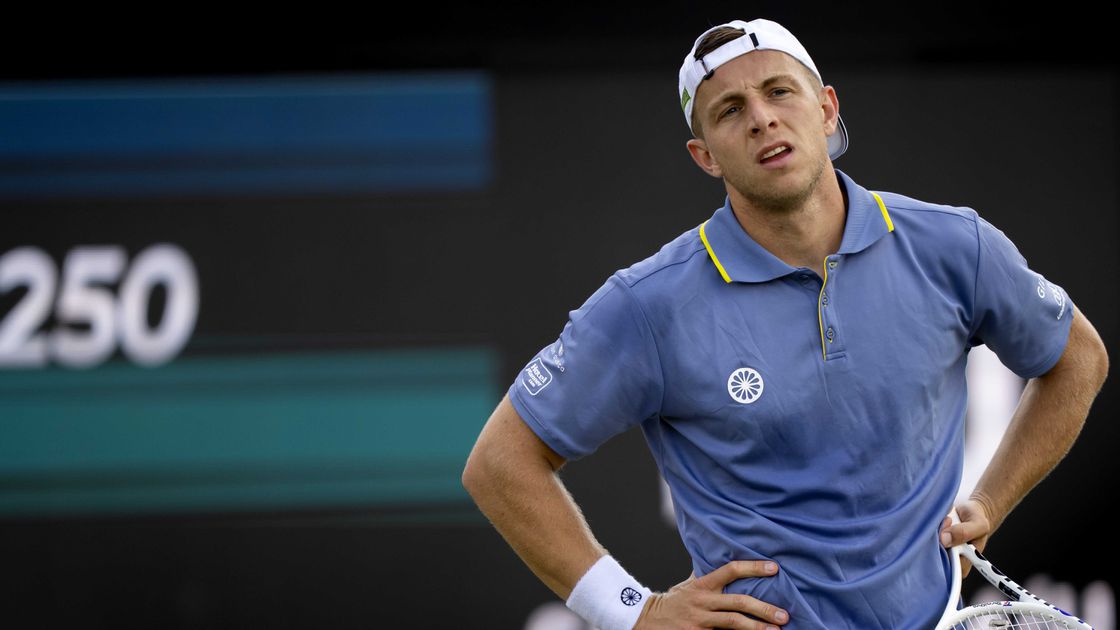 'Griekspoor on fire!': fans in Rosmalen bouwen feestje en zingen Tallon Griekspoor toe ...