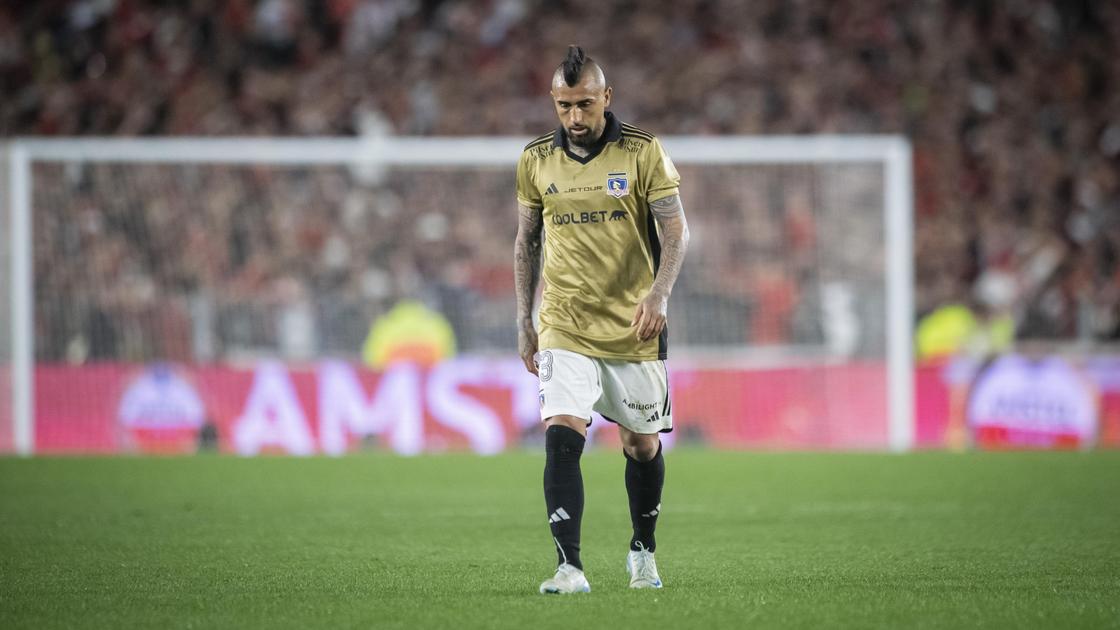 Arturo Vidal (37) na jaar weer opgetrommeld om land te redden van ...