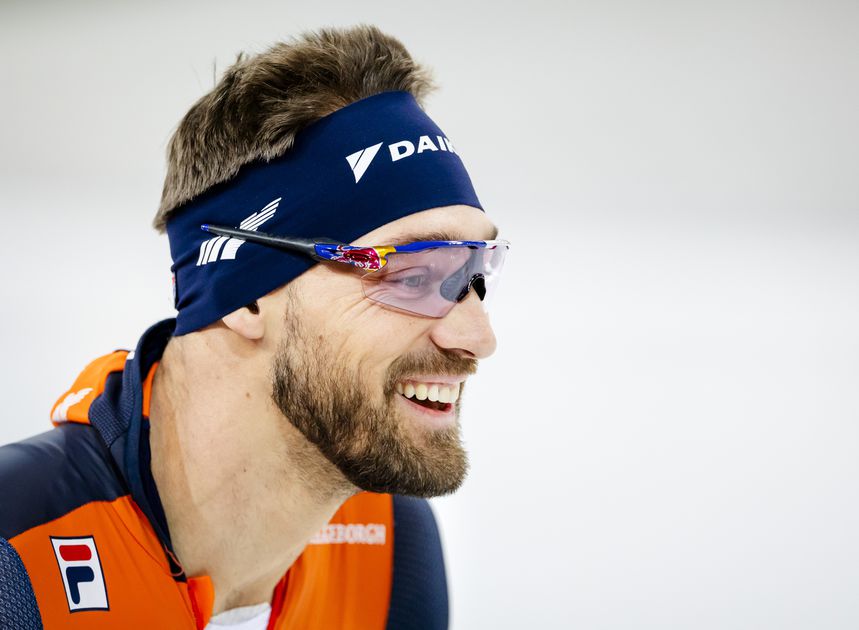 Excentrieke Kjeld Nuis doet dankzij dit hulpmiddel definitief mee aan ...