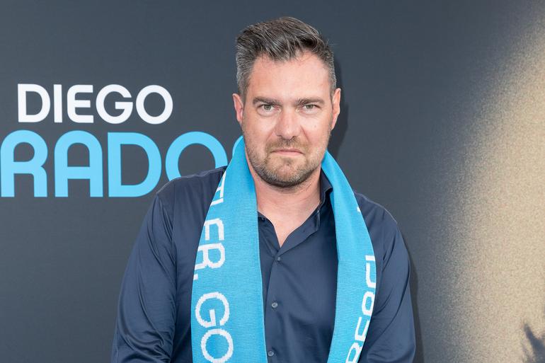 Nederlandse sportjournalist (48) verlaat WK voetbal na verdrietig ...