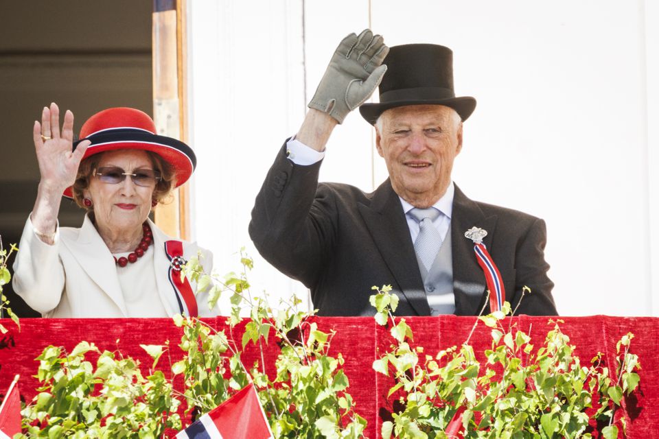 Topschaatsers Joy Beune, Jutta Leerdam en Stijn van de Bunt krijgen ...