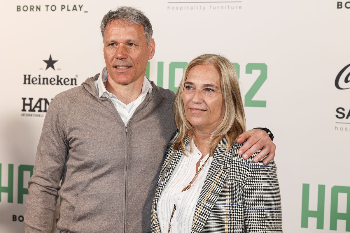 Collega's leven mee met Marco van Basten na triest nieuws over vrouw ...