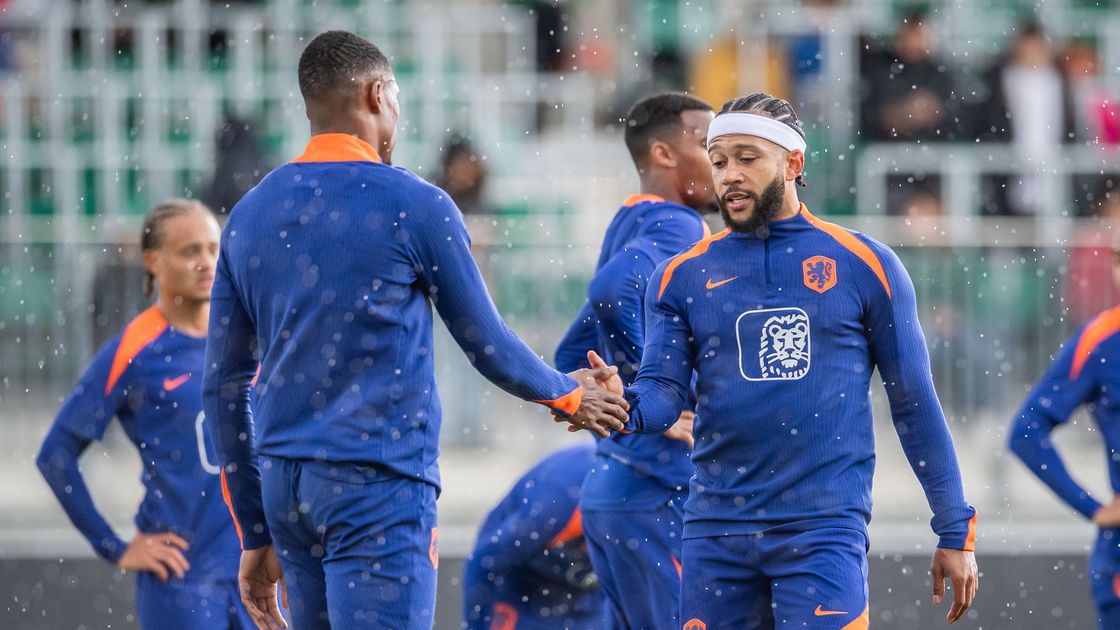 Memphis Depay Heeft Zijn Zweetband Laten Personaliseren In Aanloop Naar
