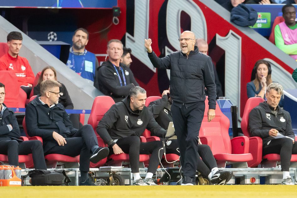 PSV-trainer Peter Bosz springt in de bres voor Ricardo Pepi en Joey Veerman na opmerkelijke ...