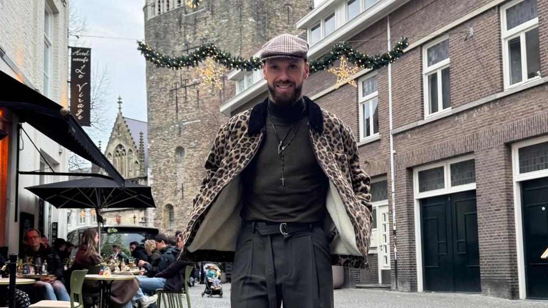 MVV’er Bryan Smeets valt met tatoeages en kledingstijl binnen én buiten ...