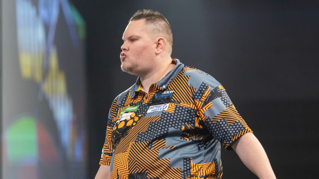 Darter Wesley Plaisier onder de indruk van publiek na 'zware bevalling ...