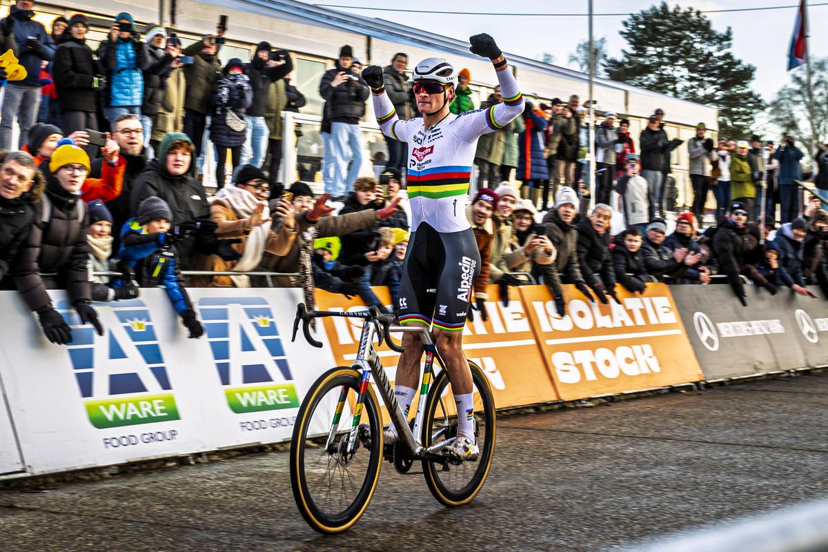 Mathieu van der Poel maakt plotseling rigoureuze keuze: 'De drang is te ...