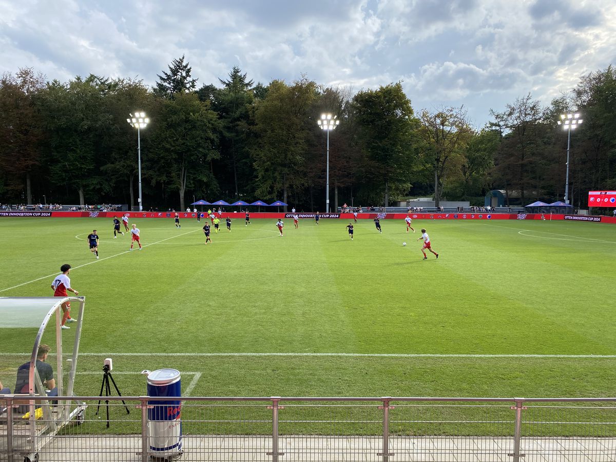 FC Utrecht geeft met zoon Wesley Sneijder (17) eerdere stunt bij Otten Innovation Cup geen ...