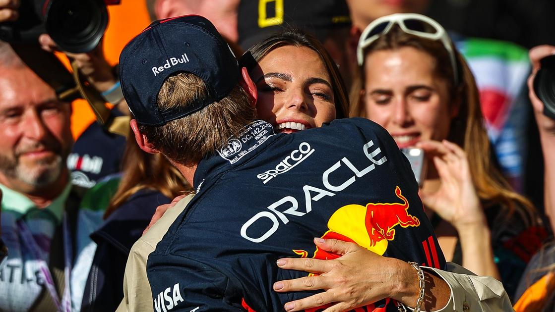 Kelly Piquet deelt vertederende beelden van dochter Max Verstappen ...