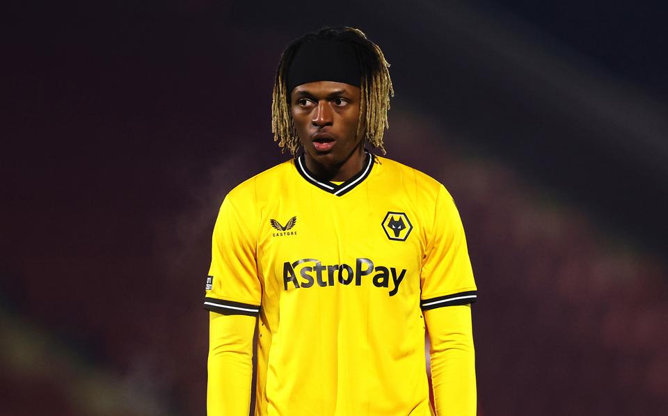 Grote schok in voetbalwereld: Engelse speler (21) komt om het leven bij ...