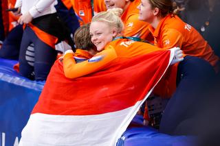 Shorttrackers Jens van 't Wout en Xandra Velzeboer wagen zich aan ...