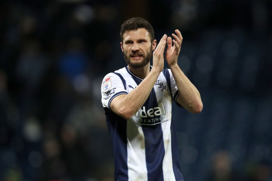 Ex-international Oranje (36) weigert met pensioen te gaan en tekent bij ...