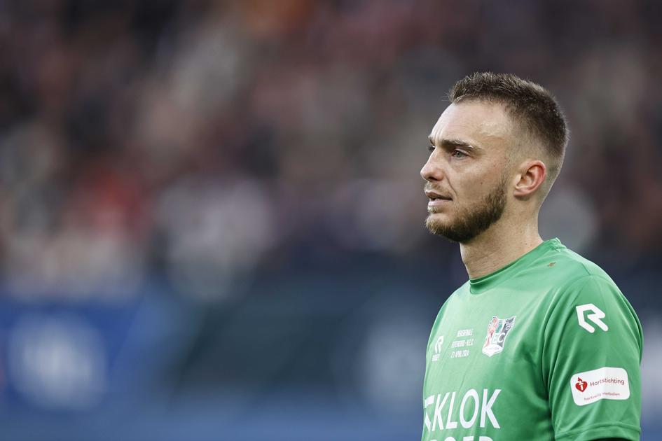 Jasper Cillessen in zak en as na verloren bekerfinale: 'Iedereen zit er ...