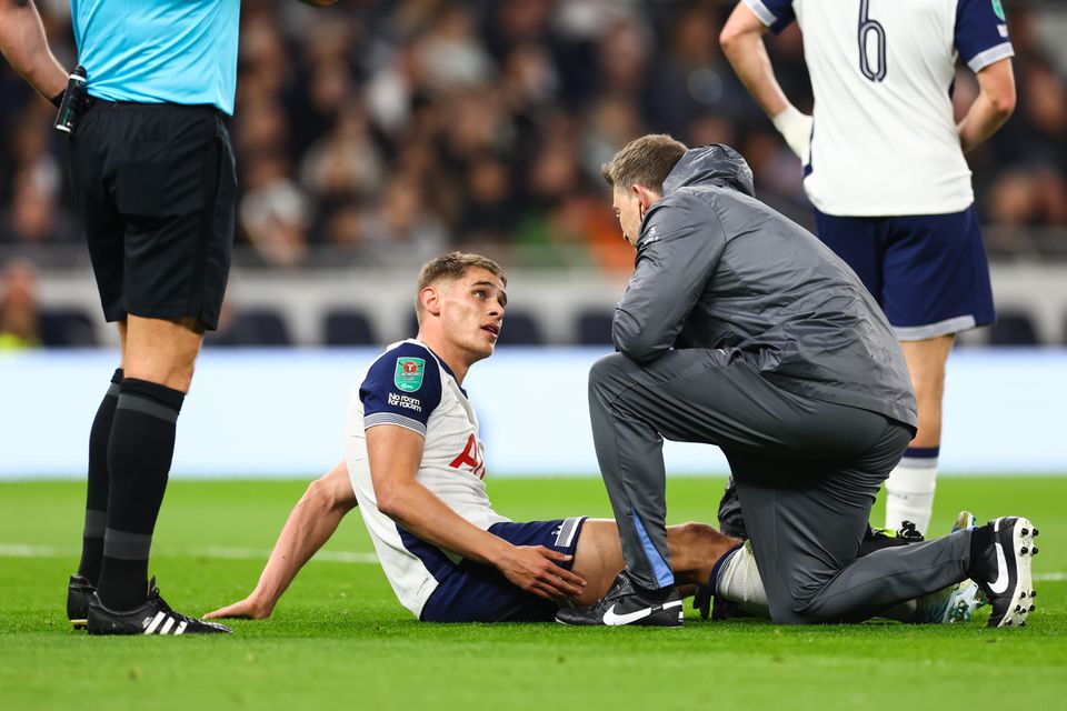 Micky van de Ven keert waarschijnlijk net voor slopende reeks Tottenham ...
